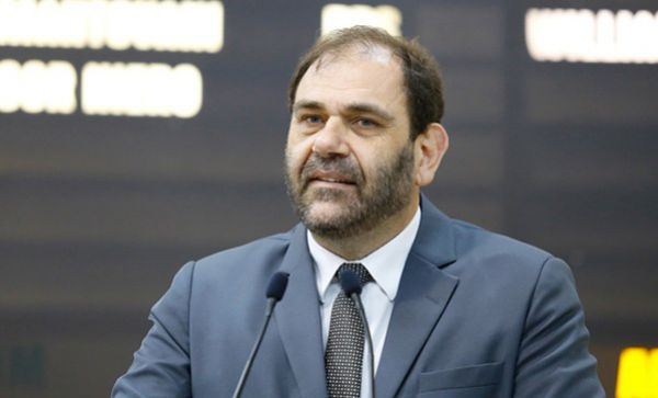 Mário Verri assume presidência da Câmara Municipal de Maringá - Portal ...